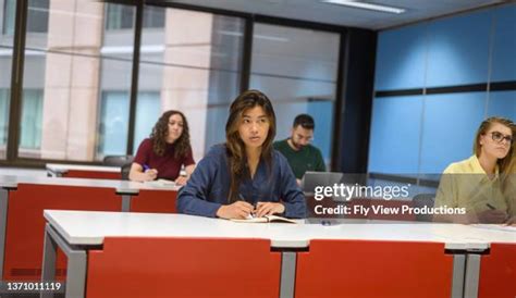 Small Group Lecture Photos And Premium High Res Pictures Getty Images