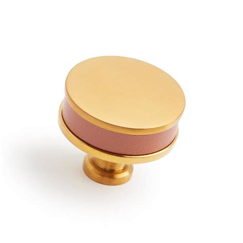 Cabinet Knobs Hardware For Cabinets In Kitchens Bathrooms And More