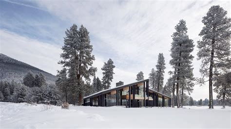 Volcanic Landscape Informs Hacker Architects Design Of Oregon Lodge