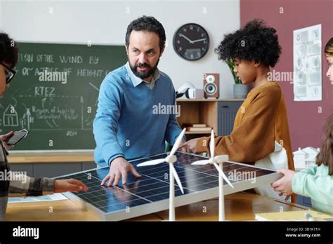 Explaining Solar Panel Function In Classroom Setting Stock Photo Alamy