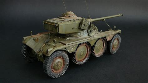 Pin Up Miniatures Studio Panhard Ebr 10