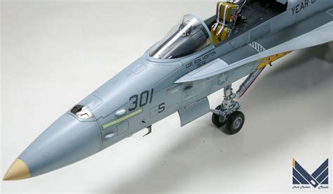 アカデミー 132 Fa 18c ホーネット 完成品academy 模型工房m