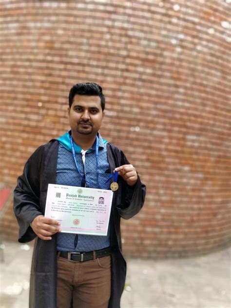 Paras Kapoor On Linkedin Win A Gold Medal In Mca Panjab Univeristy