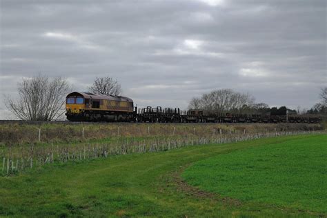 On The Way To Scunthorpe Db Ews Liveried Class 66 66133 He Flickr