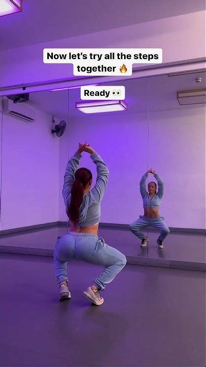 How To Tweak On The Floor How To Tweak In A Circle Twerk Dance