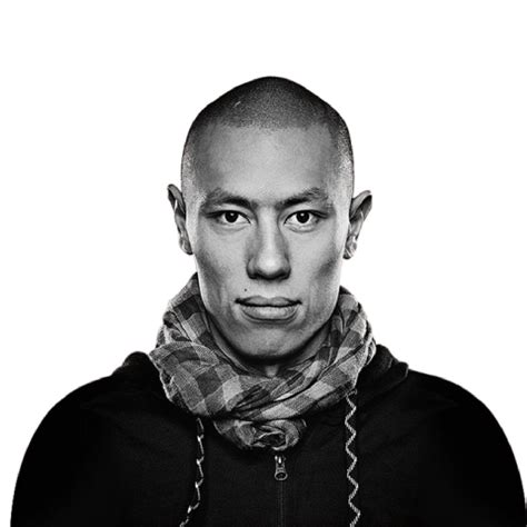 Revija 91 Nikon Ambasadorji Ray Demski Digitalna Kamera