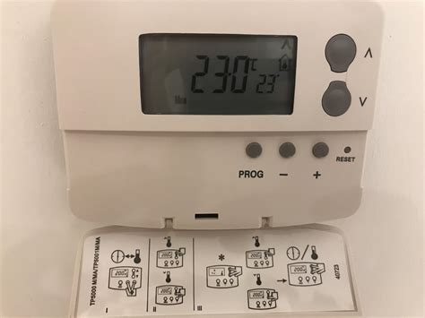 Danfoss Tp5001m No Rf Hive Replacement We Have A Multi Zoned House With These Danfoss Units