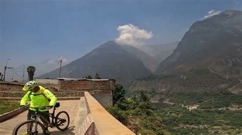 Mirador Del Pueblo De Cumpe En El Valle De Santa Eulalia Huarochiri