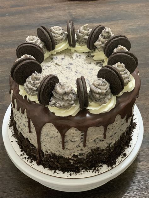 Delicious Cookies And Cream Layered Cake