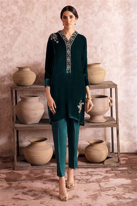 Rabia Zahur Peacock Splendor