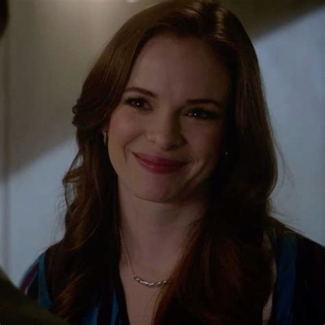 Caitlin Snow Icon The Flash Cw Dcu The Flash Season 1 Danielle
