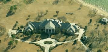 Celebrity Homes Kenneth Copelands 18000 Sq Foot Lake House On
