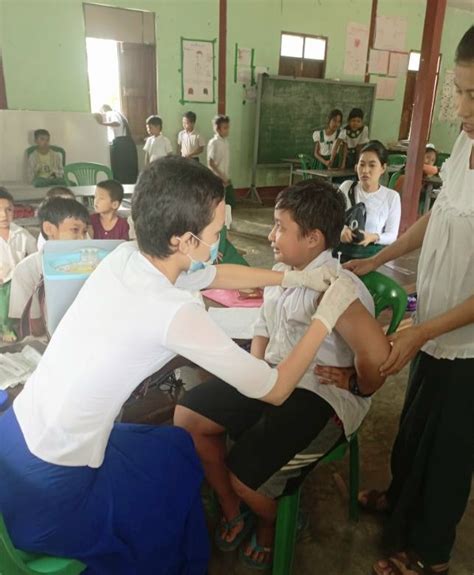 သာပေါင်းမြို့နယ်၊ အခြေခံပညာကျောင်းများမှ ကျောင်းသား၊ကျောင်းသူ ၂၇ ဦး ကိုဗစ် ၁၉ ရောဂါကာကွယ်ဆေး