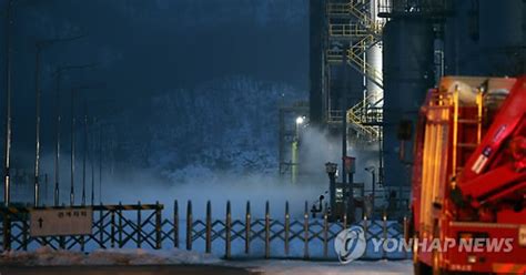 퍼지는 염화수소가스