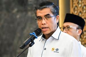 Menaker Yassierli Kepatuhan Perusahaan Bayar Thr Lebaran Meningkat
