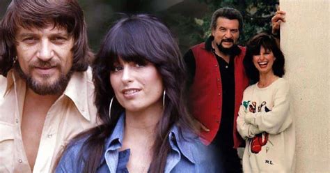 Waylon Jennings And Wife Jessi Colter The Outlaw Couple