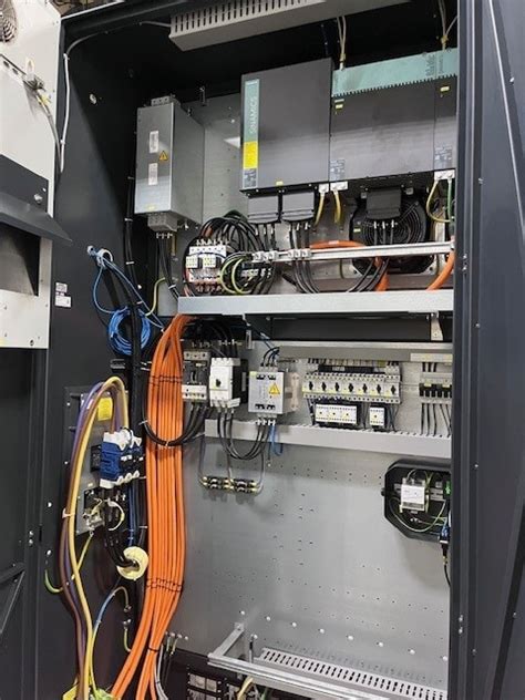 Dmg Mori Dmf 360 11 Linear 5 Axis Machining Center 2012 Under Power Clean Revelation Machinery