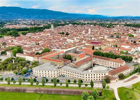 Italys Most Impressive Walled Cities That Transport You Through Time