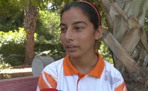 Sheetal Devi Worlds Only Armless Woman Archer Seeking Paralympics Spot Other Sports News