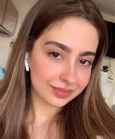 ساره بنات الثانويه ، تاخذه فولو غيره ما اسامح Nel 2024