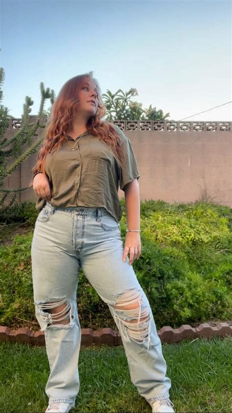 Backyard Photoshoot Poses Insta Pose Ideas Casual Outfits Fashion