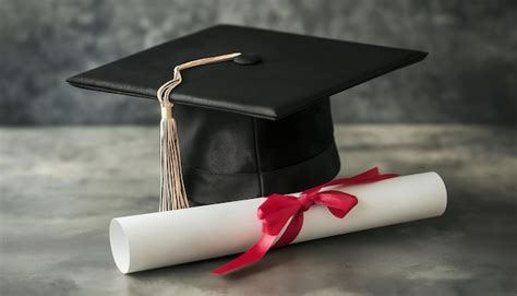 10 000 Cap With Certificate Pictures