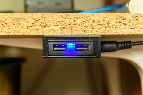 Free 3d File Dual Usb Charger Module Qc Holder・object To Download And To 3d Print・cults