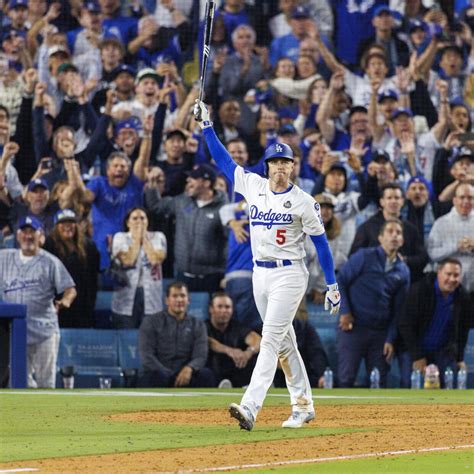 Freddie Freeman Etches His Name Into Dodgers World Series Lore Los Angeles Times