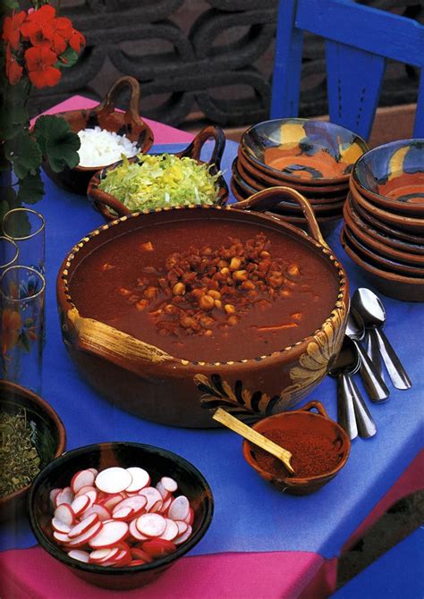 Robles Y Vinos El Pozole Mexicano