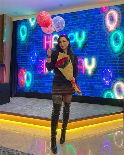 Манжин On Twitter Төрсөн өдрийн мэнд хүргэж сайхан үгсийг харамгүй хэлж байгаа та нартаа маш