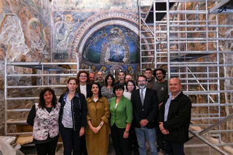 Министерката Костадиновска Стојчевска и грчката амбасадорка Софија Филипиду во посета на црквата