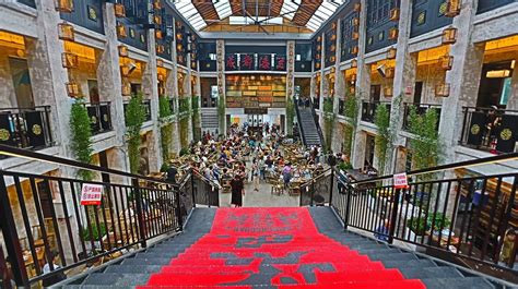 香辣蟹门店排队到凌晨，老厂房爆改成茶馆……成都“美食之都”的消费场景再升级 四川在线