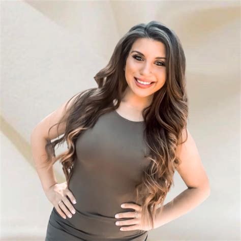 Jessica Kleinschmidt — Bio Site