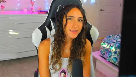 Warzone Streamer Nadia Slams “fragile” Men Making Cod Cheating