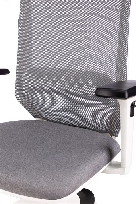 Кресло Бюрократ MC-W611NL - 13 Стульев