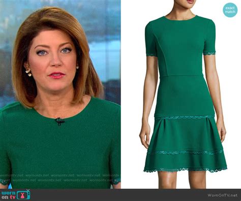 Wornontv Norahs Green Short Sleeve Dress On Cbs This Morning Norah