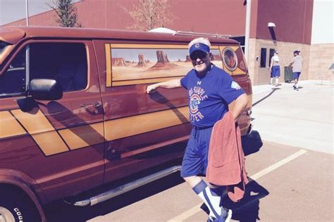 Chicago Cubs Manager Joe Maddon Shows Off Arizona Themed Van News Scores Highlights Stats