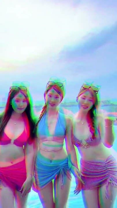 长相一样，灵魂不同的三胞胎姐妹 三胞胎 比基尼泳装 夏天的味道 Youtube