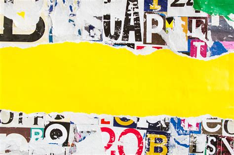 문자와 숫자 텍스처 배경 클리핑에서 화려한 콜라주에 찢어진 노란색 종이 포스터 줄무늬 문자 메시지의 공간을 복사합니다 가능성에 대한 스톡 사진 및 기타 이미지 Istock