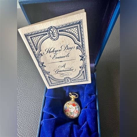 Designed By Halcyon Days Enamels London England Grea Gem