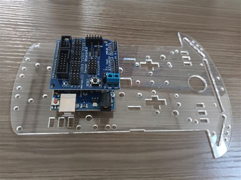 การสราง หนยนต Arduino หลบสงกดขวาง รบทาโปรเจค Arduino