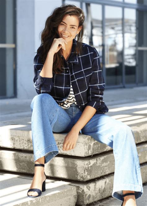 Isabelle The Model Booker