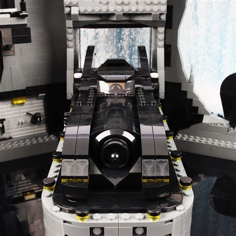 Lego 76252 Batcave Shadow Box Display Case