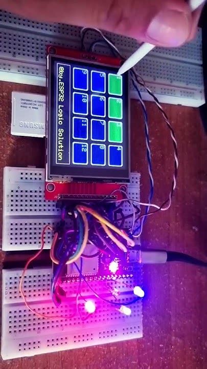 Pengujian Fungsi Tombol Lcd Tft Touchscreen Dengan Esp32 Esp32 Tftdisplay Shortvideo Shorts
