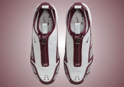 Nike Air Max Sndr Night Maroon Fz2068 002 Sneakerfiles