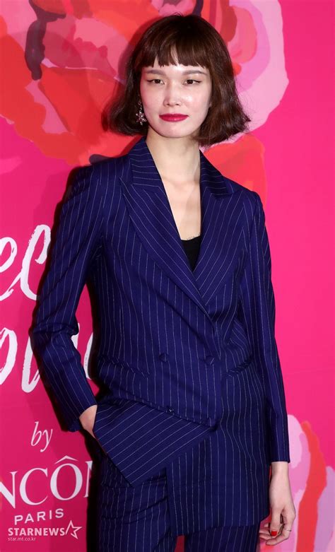 포토 송경아 모델의 카리스마