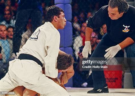 Fighter Royce Gracie Photos And Premium High Res Pictures Getty Images