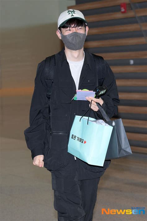 이제훈 ‘행복을 부르는 찐웃음[포토엔hd] 뉴스인코리아