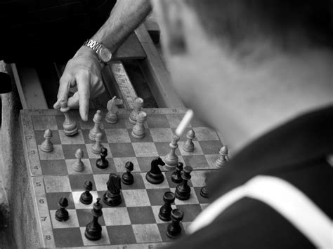 무료 이미지 검정색과 흰색 화이트 사진술 전자 서적 휴양 훈련 검은 단색화 보드 게임 가로 사진 플리커 도마 비디오 체스 올림포스 산 Omd