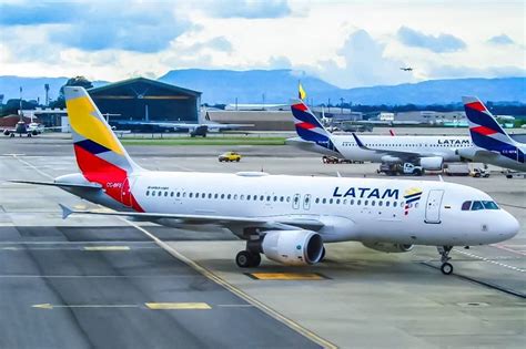 Latam Airlines Special Livery With Colombian Flag